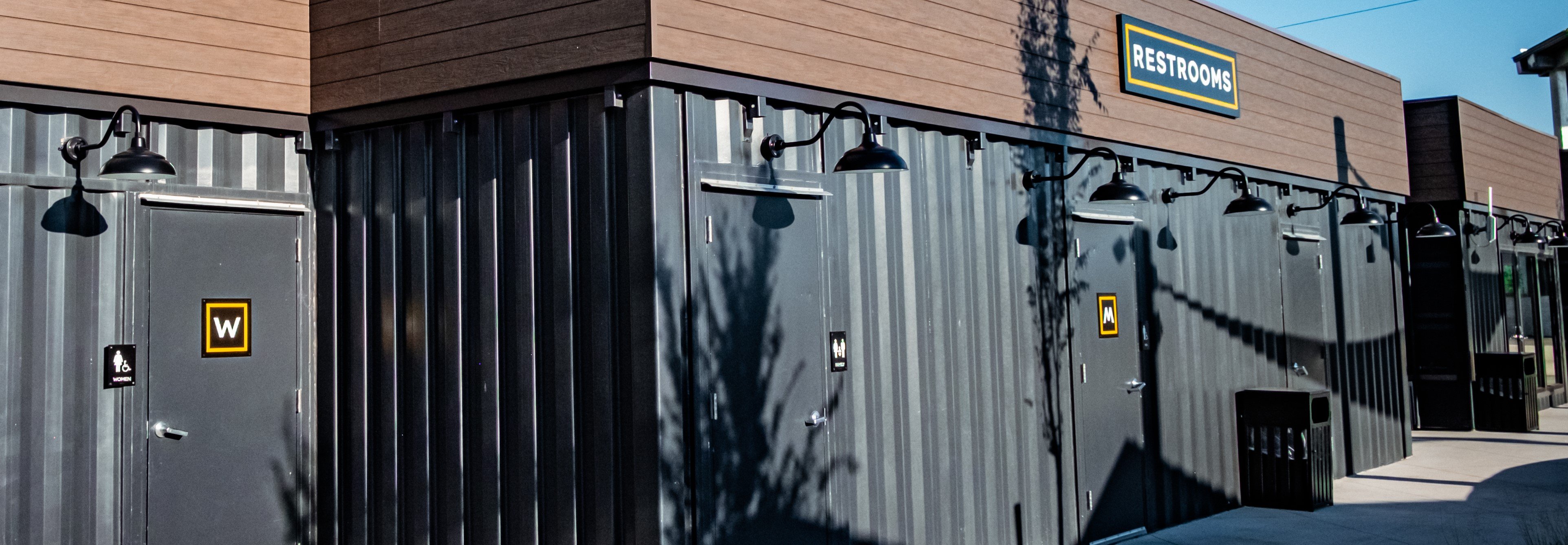 Modular “Eatertainment” Venue | Case Study