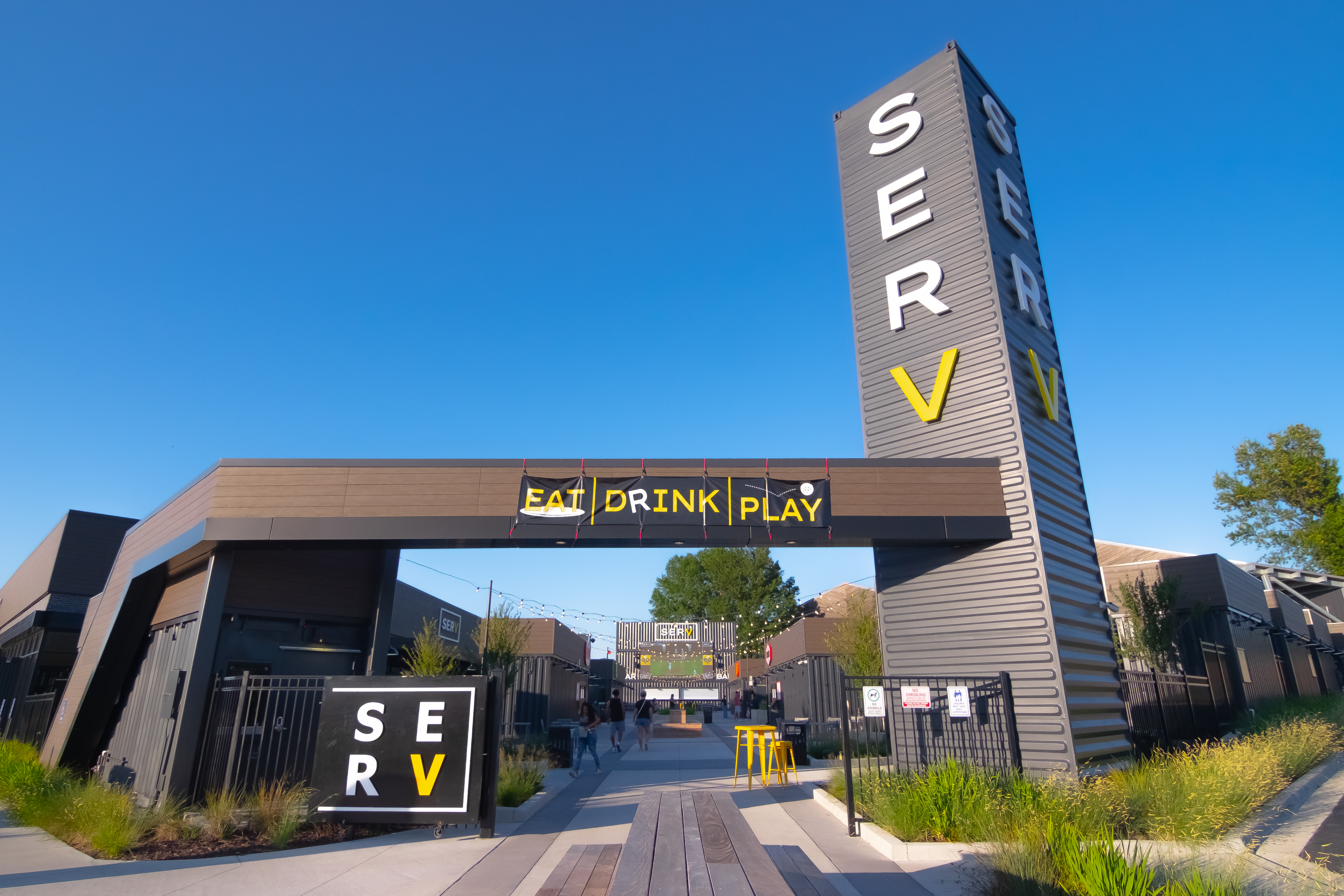 Modular “Eatertainment” Venue | Case Study